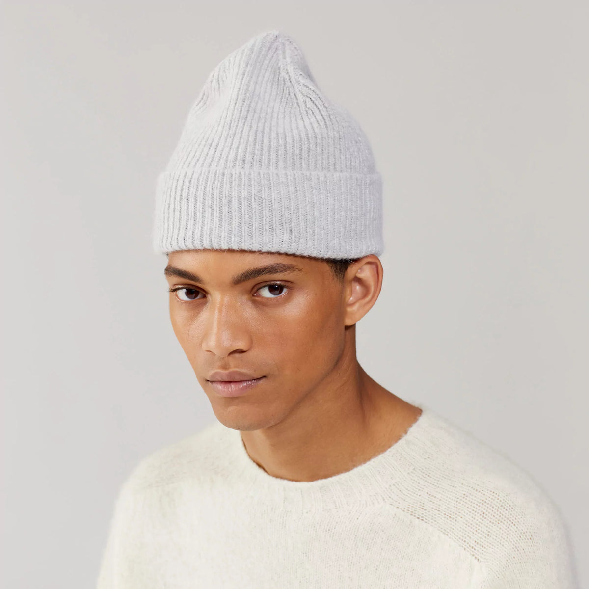 Le Bonnet Classic Beanie, unisex, lambswool and caregora – kyo journal